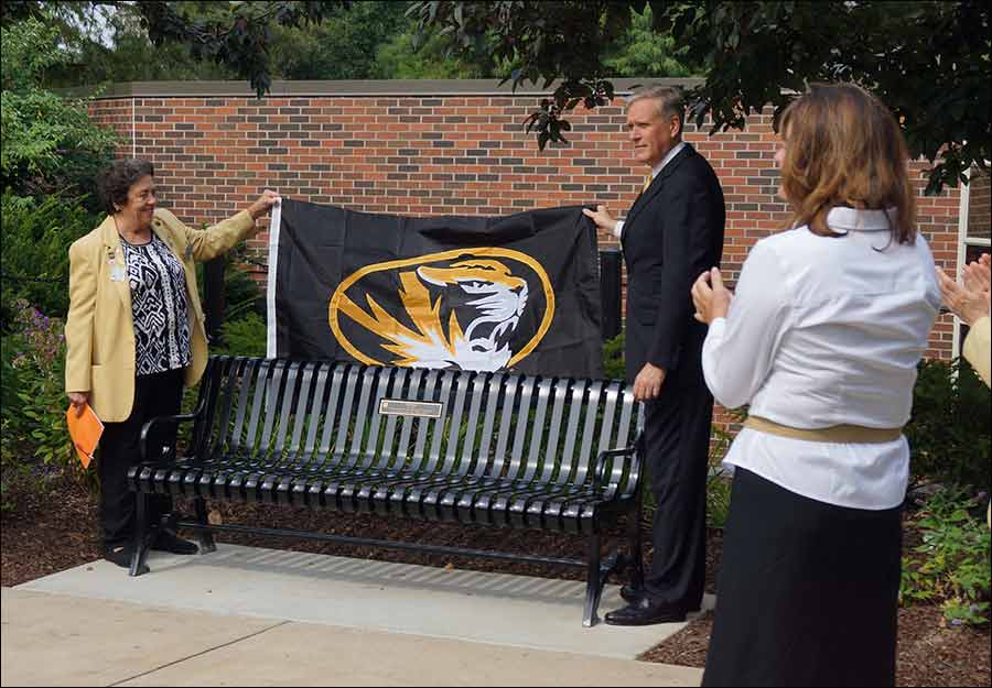 Journalism Alumnus John Lesser Honored with Tribute Bench - Mizzou ...